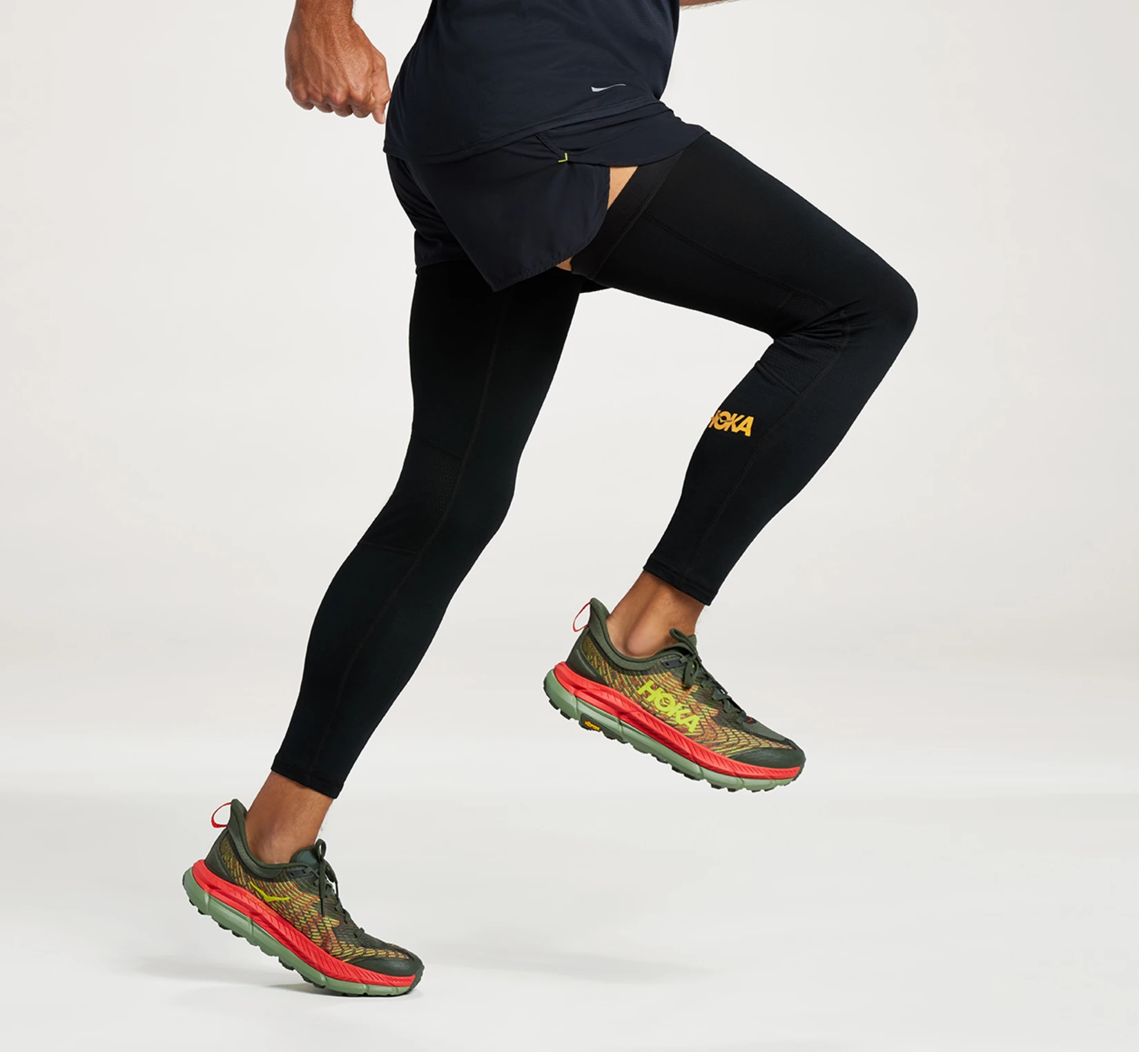 HOKA All Gender Flight Leg Sleeves | Parks and Runners