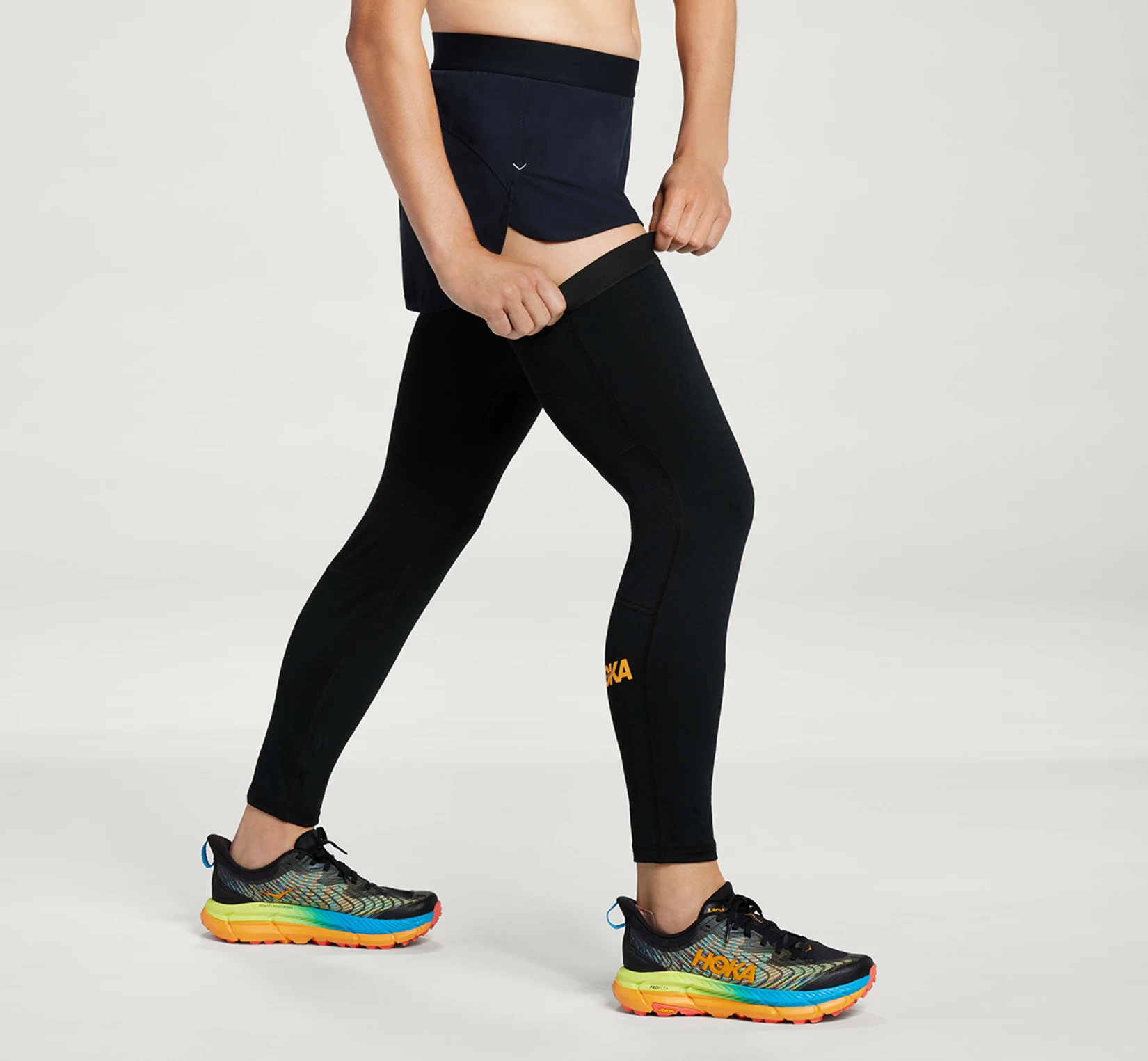 HOKA All Gender Flight Leg Sleeves | Parks and Runners